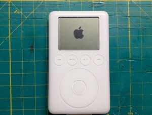 Flash modding a third gen iPod in 2024